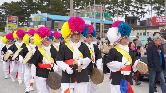 "석화야, 석화야 모여라" 굴 풍어기원 군왕제